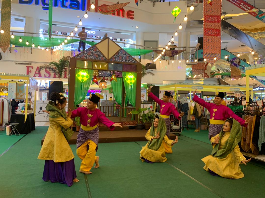 TARIAN ZAPIN – Metro Point Complex